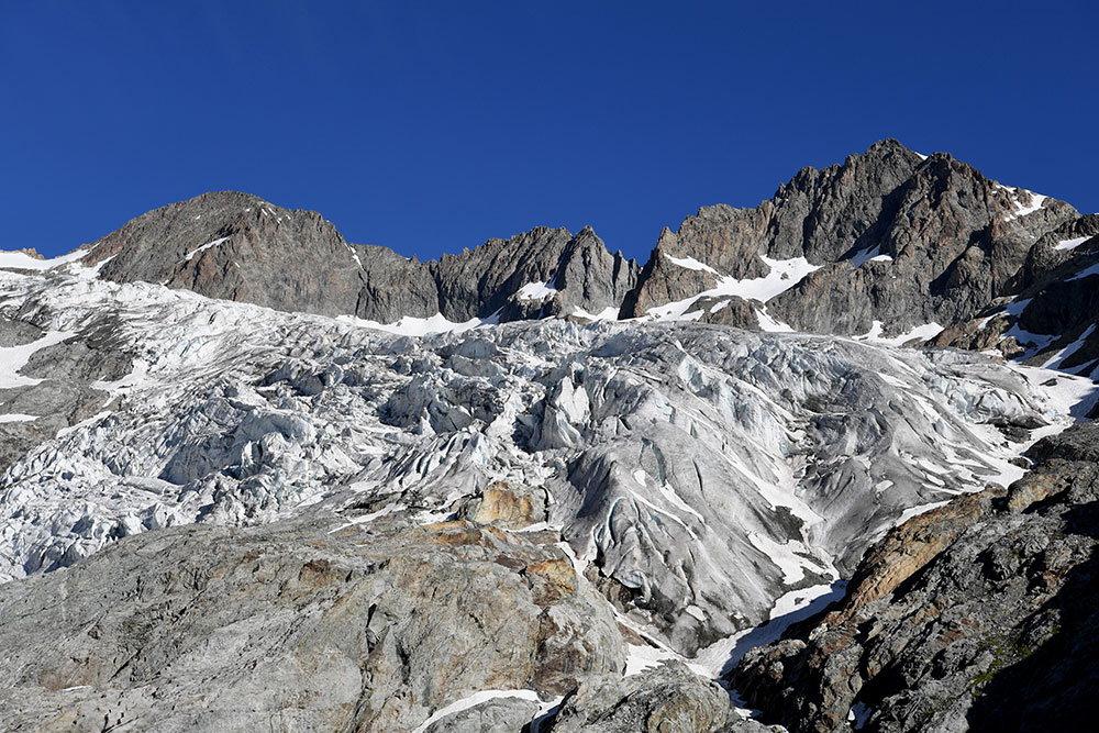 Un glacier des Alpes rend un corps plus de 40 ans après
