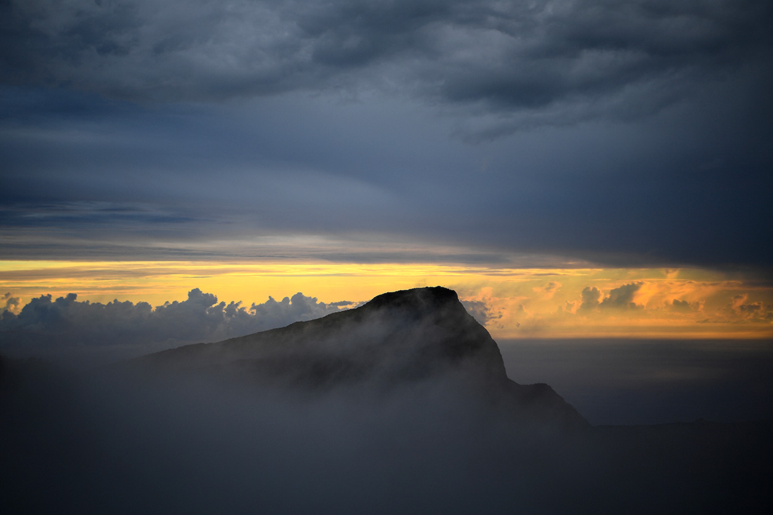 La Réunion: première éruption de l'année pour le Piton de la Fournaise