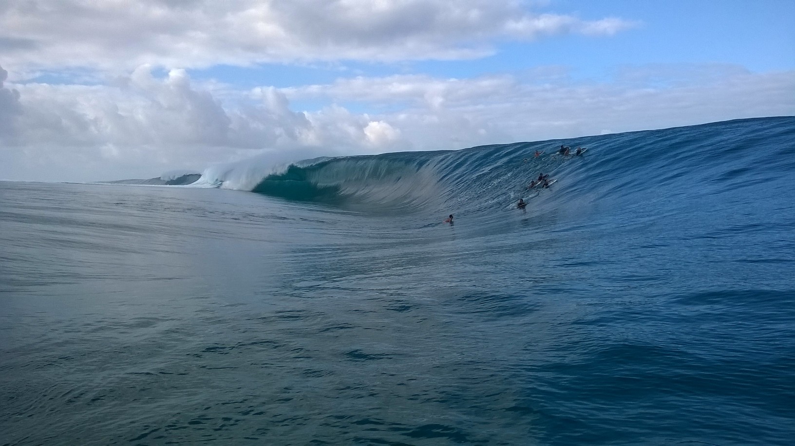 La vague de Teahupoo de ce mercredi : la vidéo