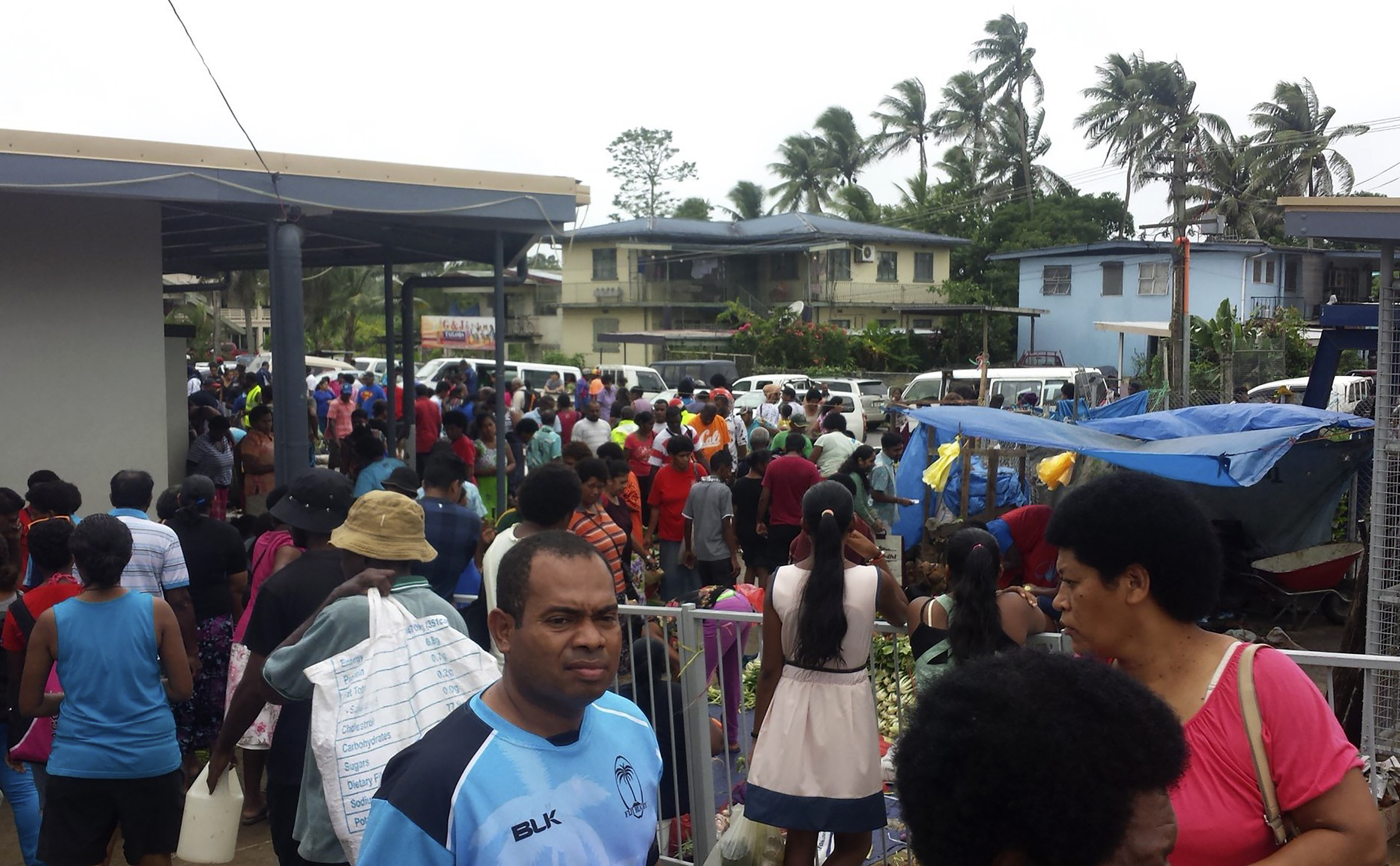 Fidji: plus fort cyclone jamais enregistré, couvre-feu et évacuations